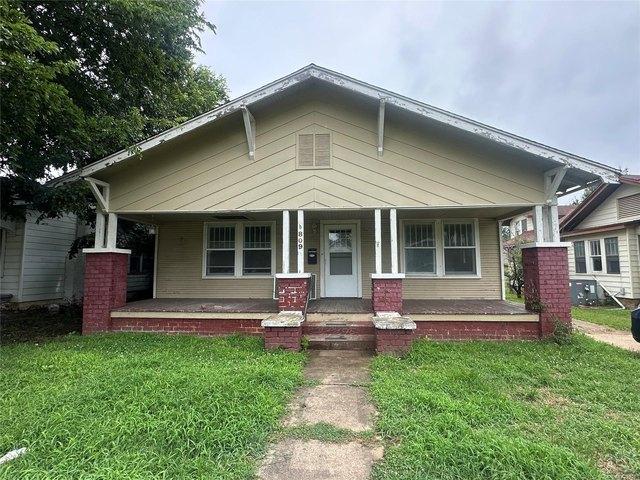809 W Moore St, Henryetta, OK 74437
