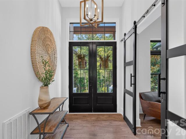 809 Woodland Forest Drive