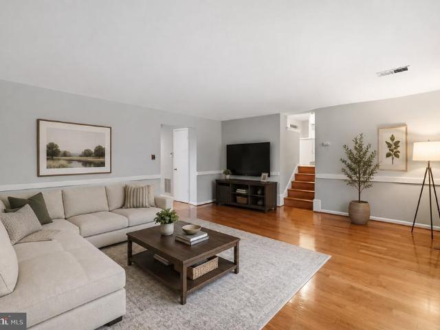 809 Woodley Drive