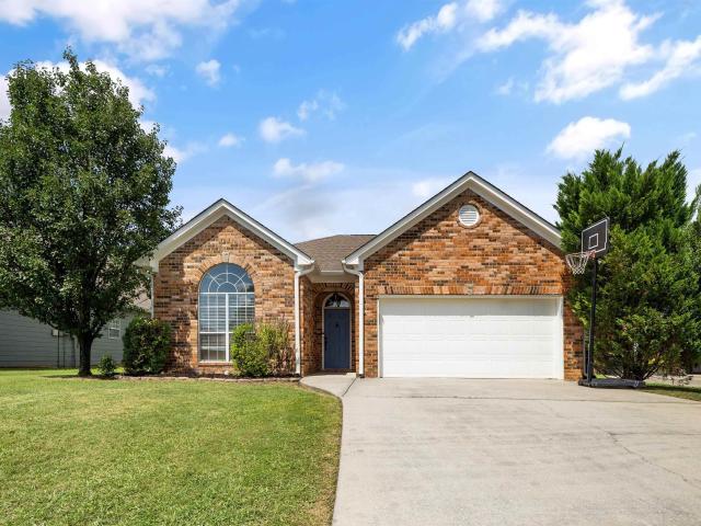 809 Waterford Circle