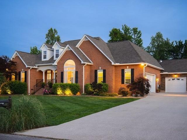 809 Windingbrook Ct, Cookeville, TN 38506