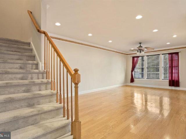 809 Turnberry Court