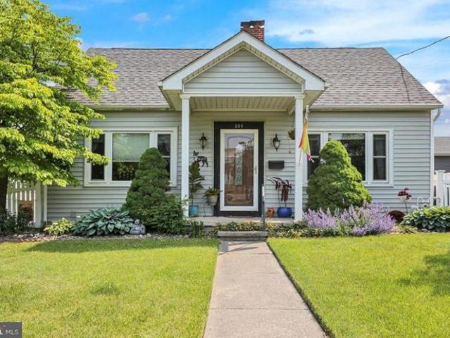 809 Van Reed Rd, Wyomissing, PA 19610