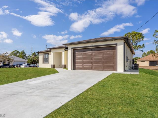 809 Vance St E, Lehigh Acres, FL 33974 | MLS #2025019