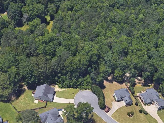 80 & 83 Bogey Court