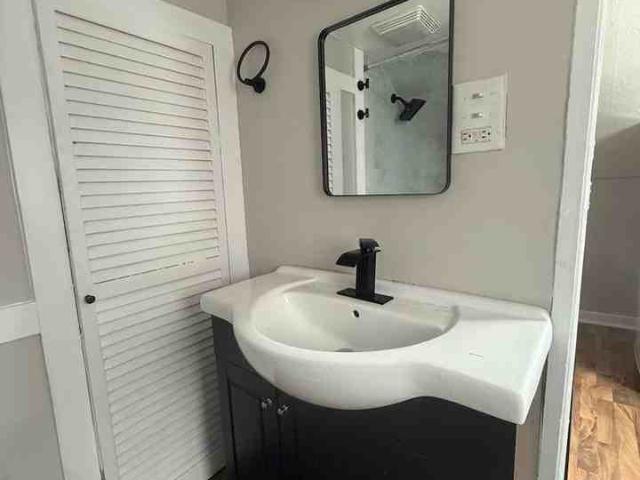 80 82 North 5th Avenue 2 Bedroom Apartment for Rent at 80 N 5th Ave, Beech Grove, IN 46107 Park Meadow