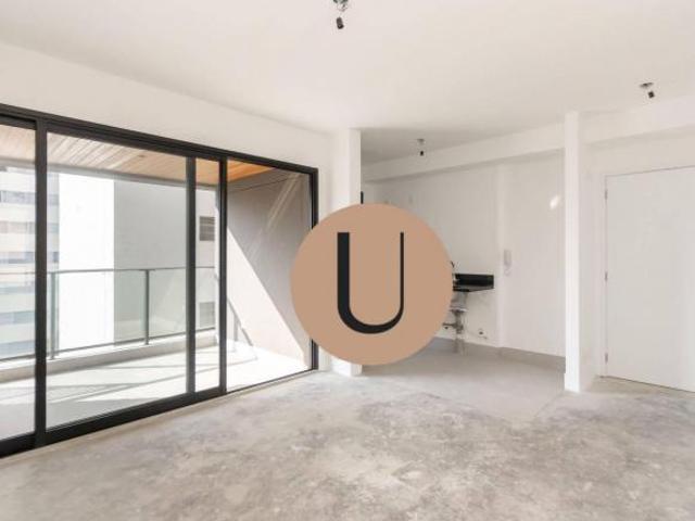 80,93m² próximo ao Metrô Vila Madalena em cond. Completo!
