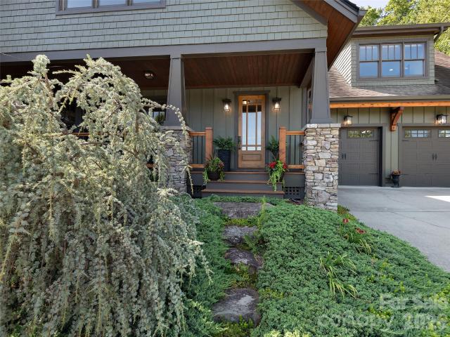 80 Village Pointe Lane