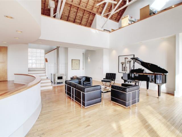80 W Lafayette Street