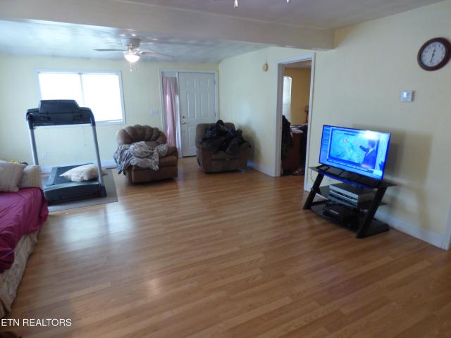 80 Webb Ave