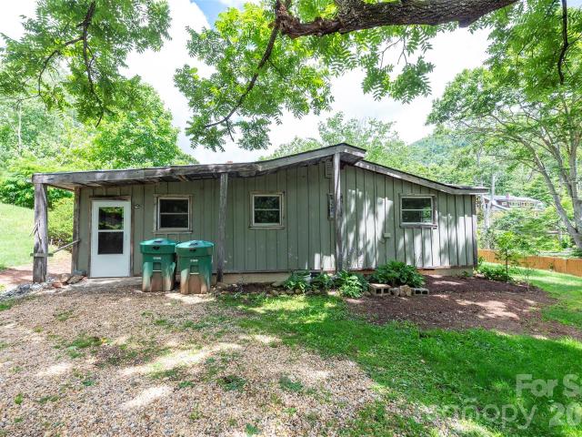 80 Webb Cove Road
