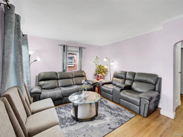 80 Wellington Road S