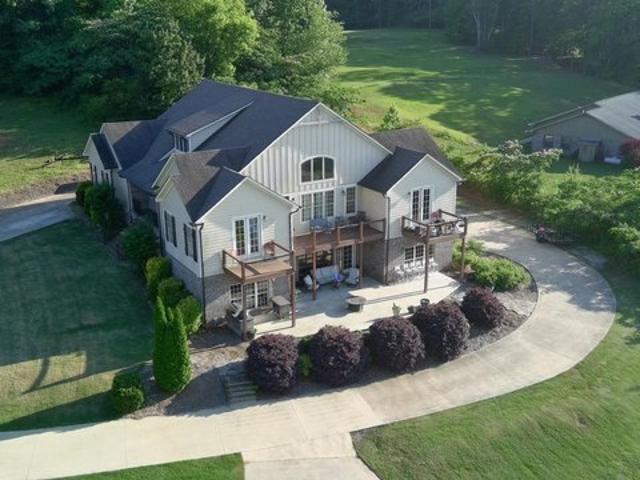 80 Whispering Oaks, Talladega, AL 35160