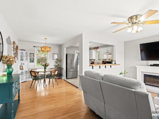 80 Ardmore Avenue