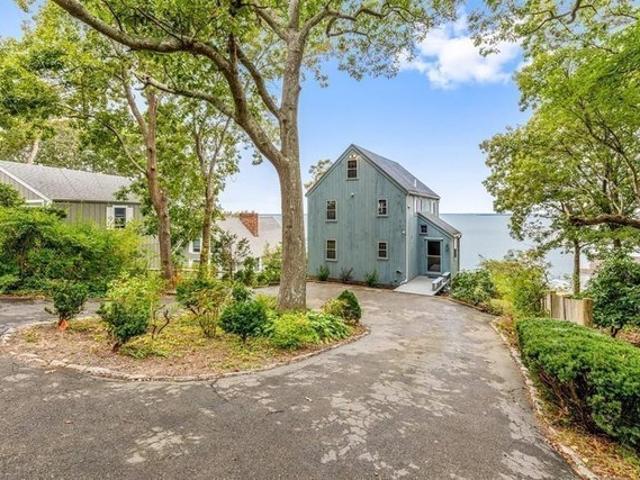 80 Bay Shore Dr, Plymouth, MA 02360