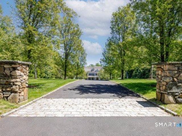 80 Bayberry Ln, Westport, CT 06880
