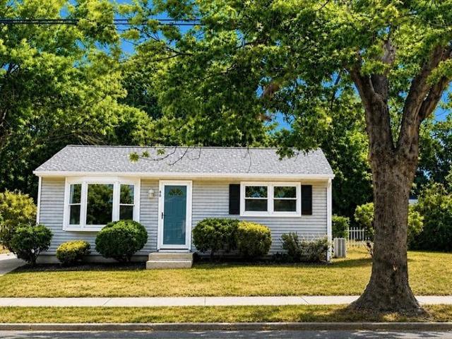 80 Beachhurst Dr, North Cape May, NJ 08204