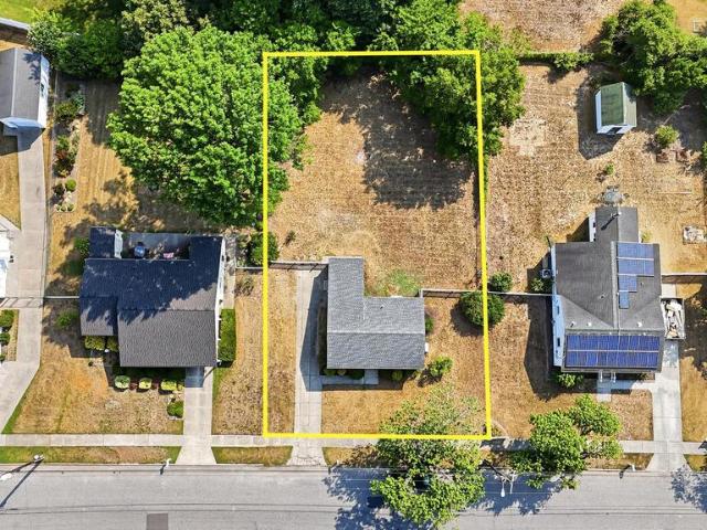 80 Beachhurst Drive