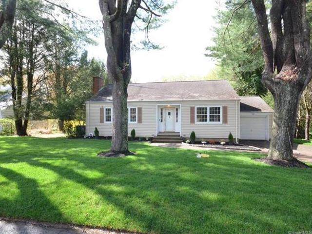 80 Cedar Rd, Fairfield, CT 06890