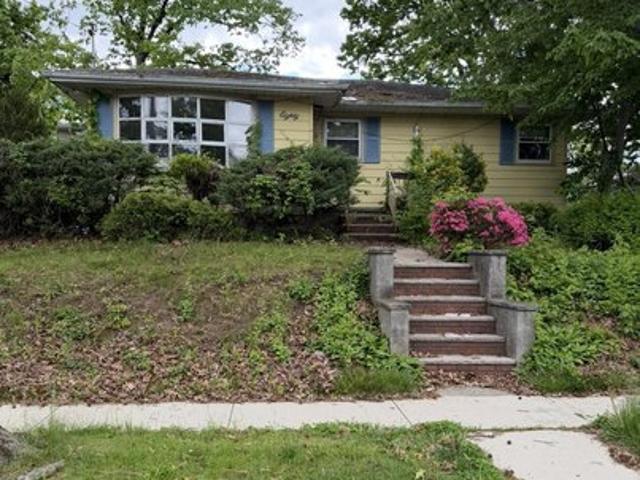 80 Chelsea St, Staten Island, NY 10307