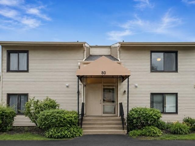 80 Commonwealth Ct Apt 4, Vernon Hills, IL 60061