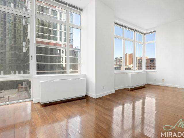 80 De Kalb Avenue, Brooklyn, NY