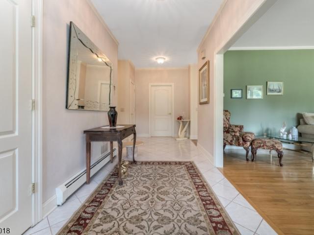 80 Deer Hill Rd