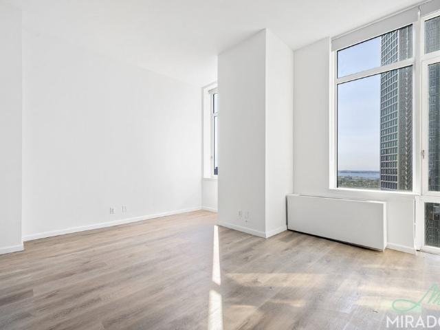 80 Dekalb Avenue 34P
