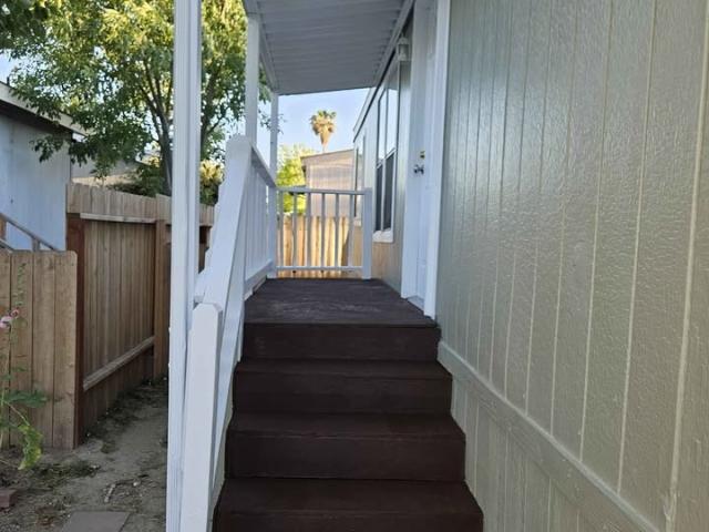 80 E Dawes Street 164