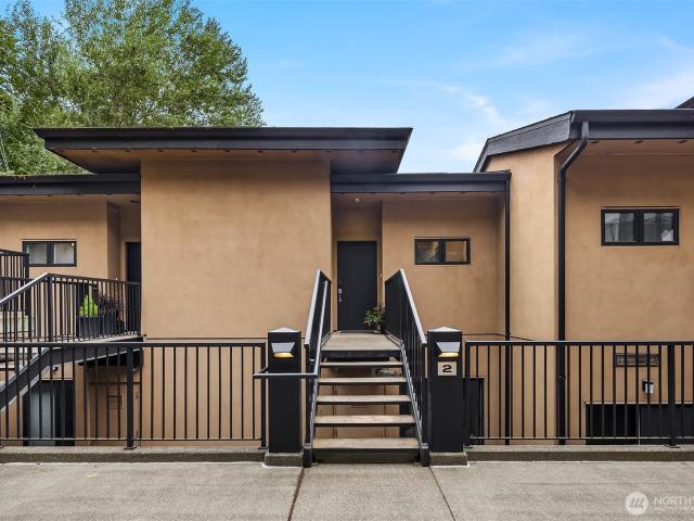 80 E Roanoke Street # 2