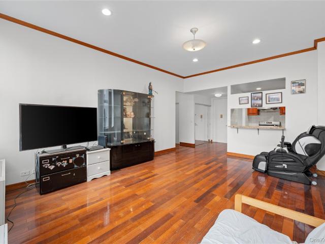 80 Elizabeth Street 2K
