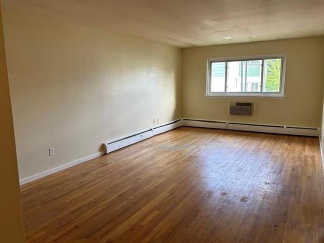80 Farmington Ave #B2, New Britain, CT 06053