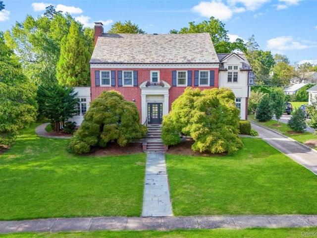 80 Forest Ave, New Rochelle, NY 10804