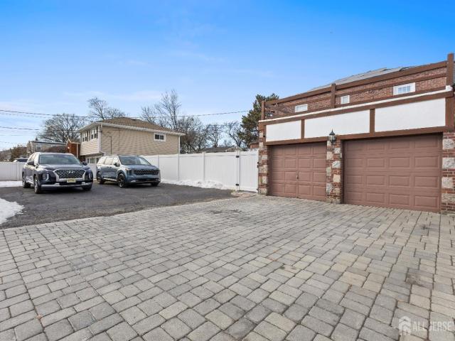 80 Glenwood Avenue