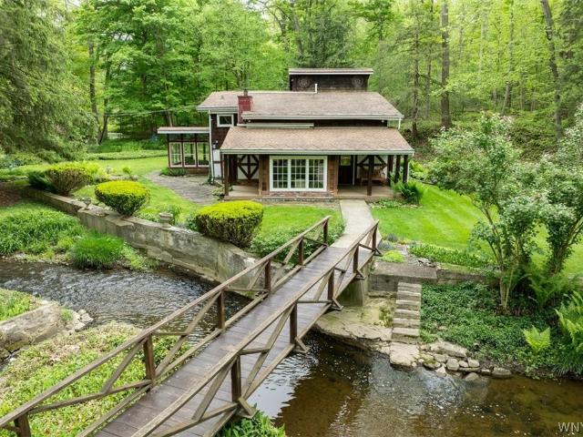80 Hilltop Dr