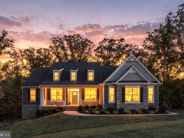 80 Hopewell Dr, Fredericksburg, VA 22406