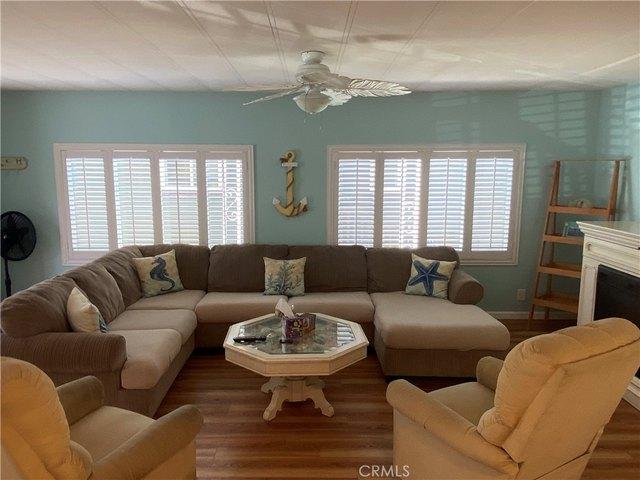 80 Huntington St Spc 647, Huntington Beach, CA 92648