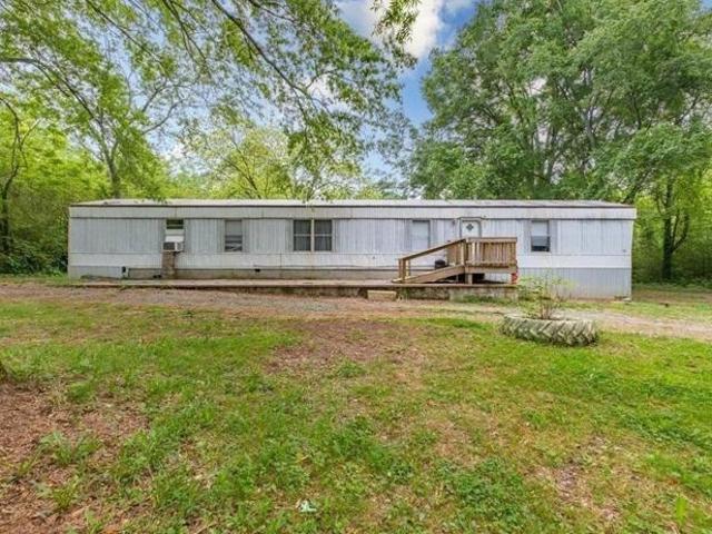 80 Hughes Dairy Rd, Lindale, GA 30147