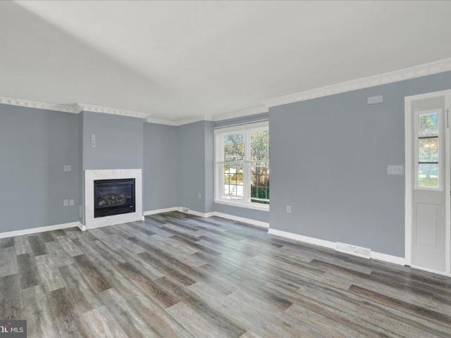 80 Jewel Drive
