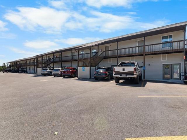 80 Kimberling Crossing Dr Unit 214, Kimberling City, MO 65686