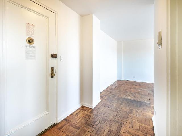 80 Knolls Crescent, Bronx, NY