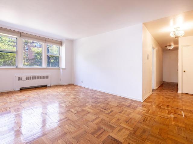 80 Knolls Crescent, Bronx, NY