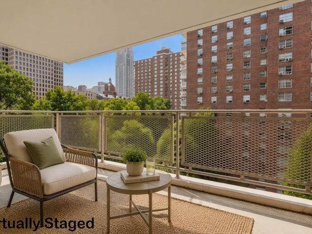 80 la salle street 9h