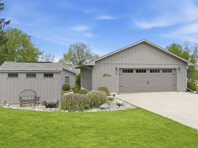 80 Lane 240B Big Otter Lk, Fremont, IN 46737