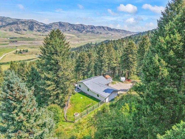 80 Lake Dr, Livingston, MT 59047