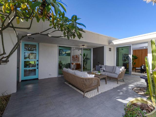 80 Lakeview Drive