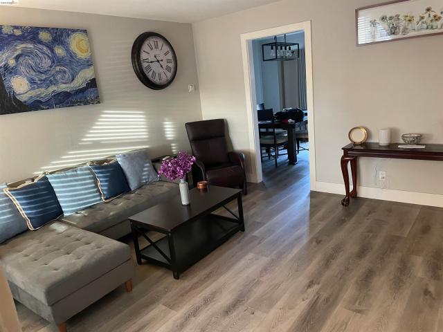80 Loma Vista Way