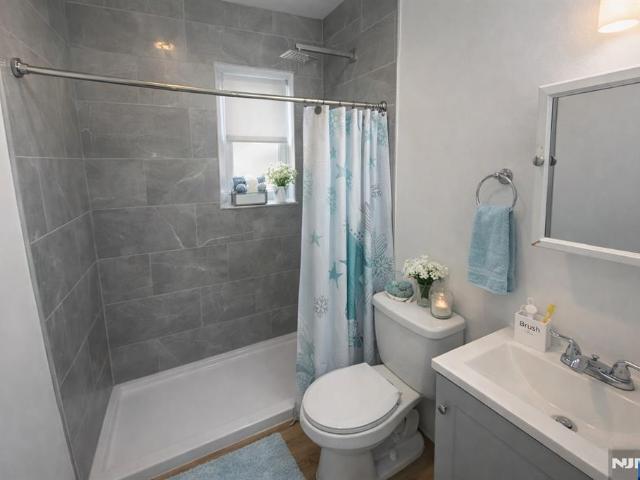80 Malcolm Avenue # 3