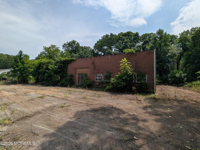 80 Maple Avenue