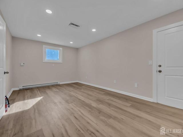 80 N Gaston Avenue N